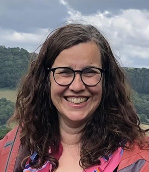 Thumb Reading: Learn How To Discover Your True Self! | Palm Insights